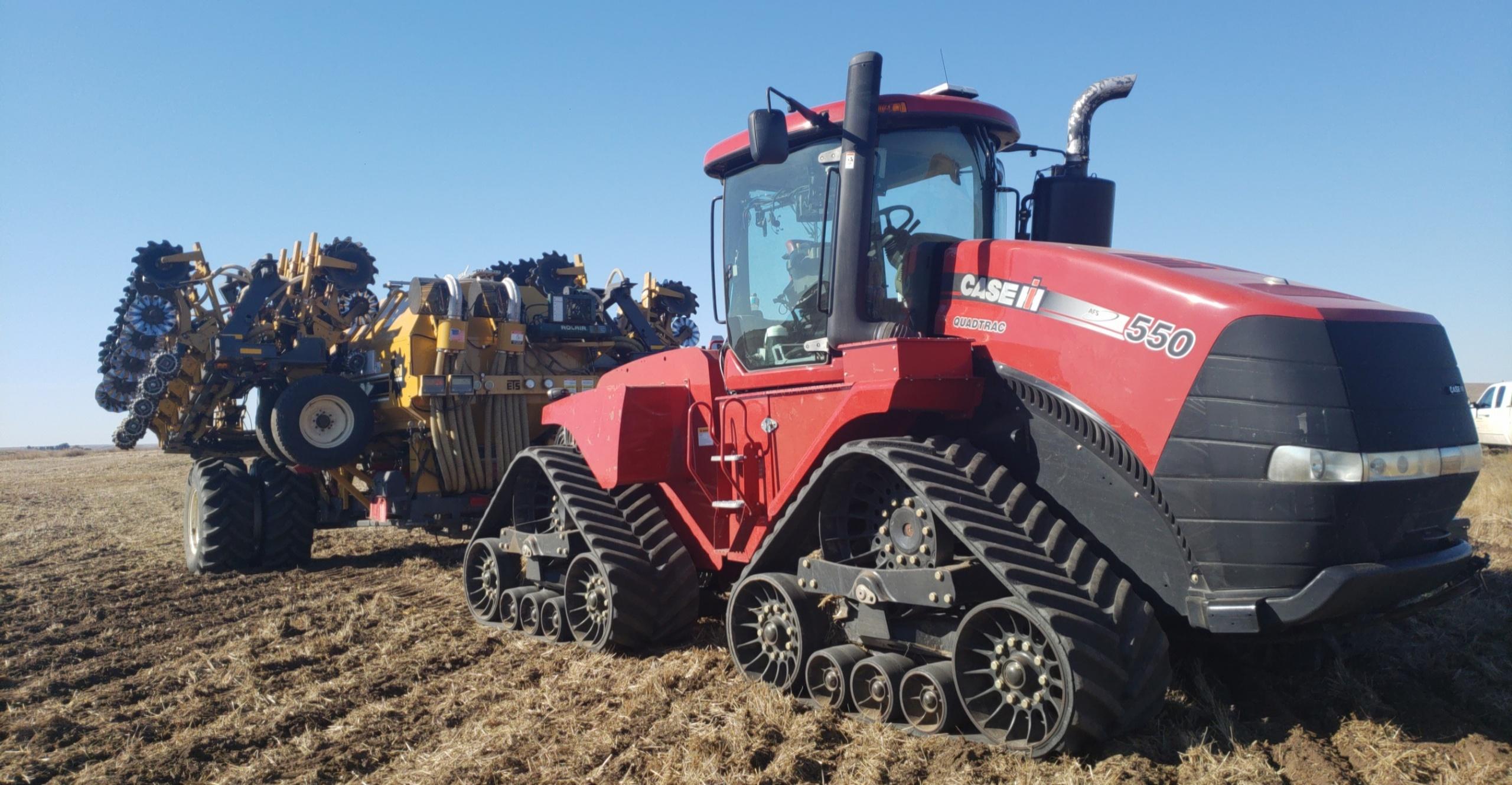Strip-till application - CHS Dakota Plains Ag